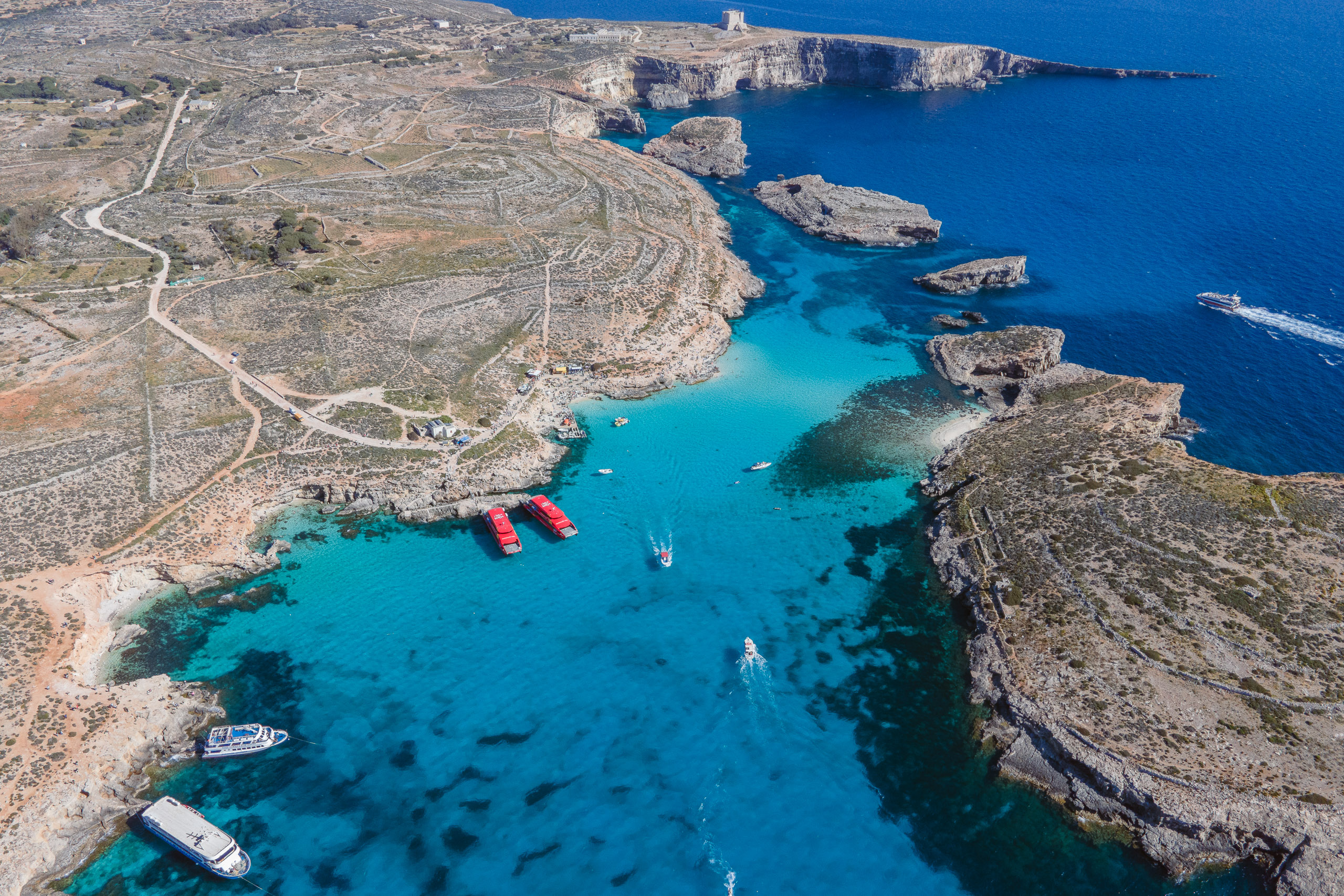 Inner Lantern point & Lighthouse reef - DiveBoat.mt