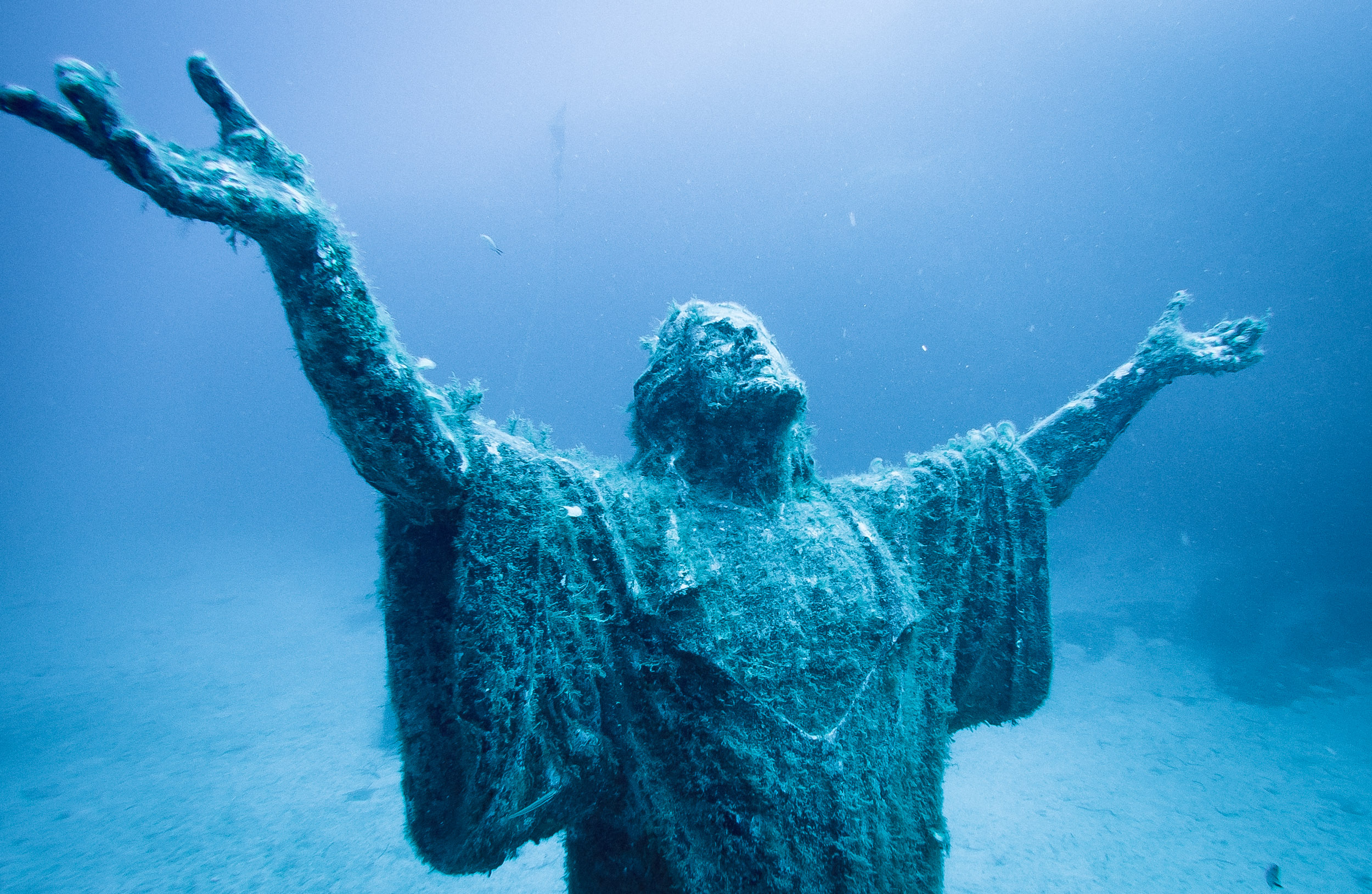 Statue of Christ - DiveBoat.mt